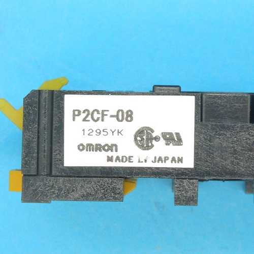 P2CF-08 丸形ソケット オムロン ランクA中古品 / FA機器・制御機器の買取、販売はワイデンへ