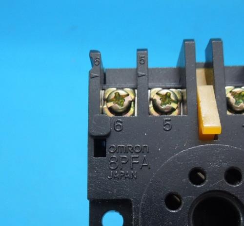8PFA ソケット オムロン ランクA中古品 / FA機器・制御機器の買取、販売はワイデンへ