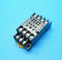 PYF14T ソケット オムロン ランクS中古品 / FA機器・制御機器の買取、販売はワイデンへ