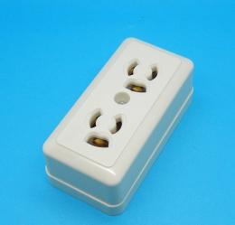 WK3064 抜け止め接地ダブルコンセント パナソニック ランクS中古品 / FA機器・制御機器の買取、販売はワイデンへ