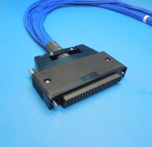 BHFCN-ST-B-40-0.5 FCN コネクタ付ケーブル ミスミ ランクA中古品 / FA機器・制御機器の買取、販売はワイデンへ