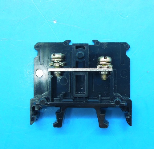 BN10W(9ケ入り) 端子台(ビスメッキ旧型) IDEC ランクS中古品 / FA機器・制御機器の買取、販売はワイデンへ