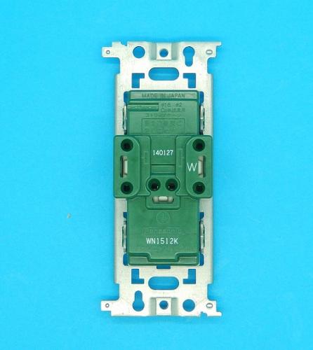WN1512K(2個入) 埋込接地ダブルコンセント パナソニック ランクS中古品 / FA機器・制御機器の買取、販売はワイデンへ