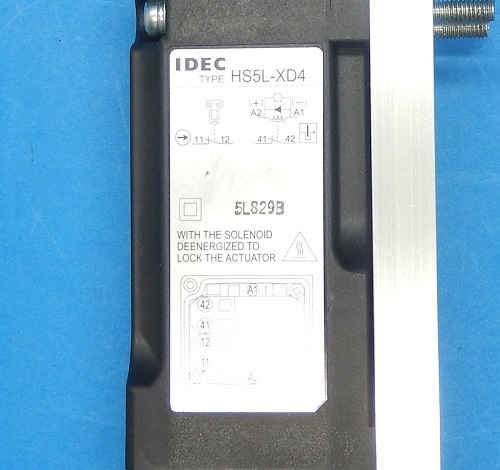 HS5L-XD44M-G ソレノイド付安全スイッチ IDEC ランクA中古品 / FA機器・制御機器の買取、販売はワイデンへ