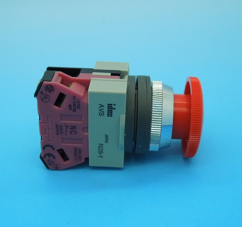 AVS301NR 25φ押しボタンスイッチ 1b IDEC ランクS中古品 / FA機器・制御機器の買取、販売はワイデンへ