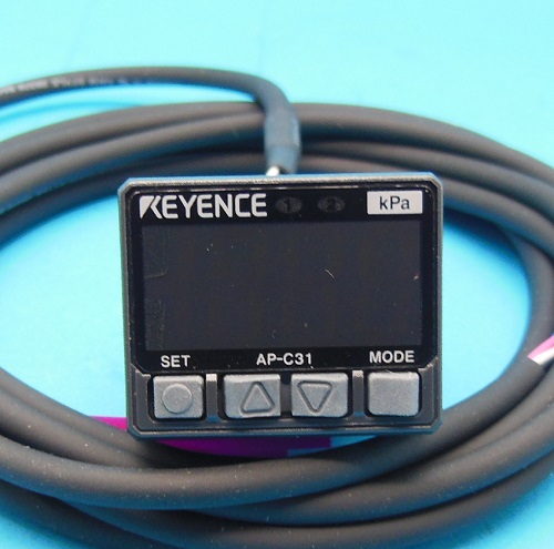 AP-C31 2色LED式デジタル圧力センサ キーエンス ランクS中古品 / FA機器・制御機器の買取、販売はワイデンへ