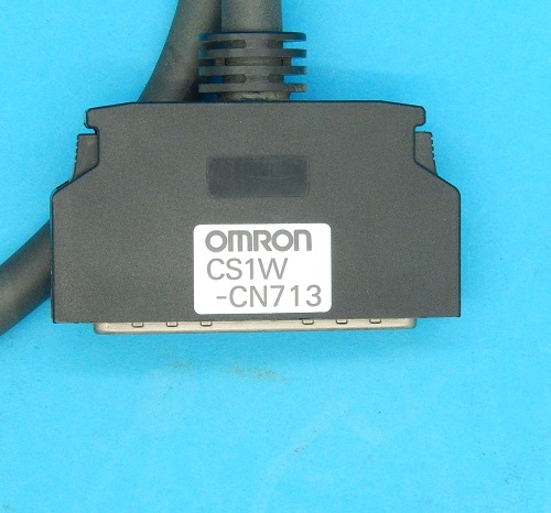 FA機器・制御機器の買取、販売はワイデンへ / CS1W-CN713 I/O接続ケーブル オムロン ランクS中古品