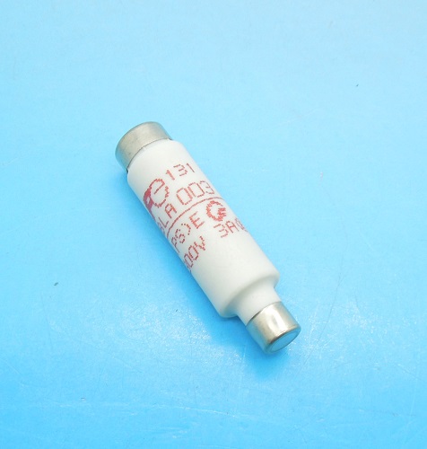 BLA003 3A 栓形ヒューズ(ヒューズ筒) 富士電機 未使用品 / FA機器・制御機器の買取、販売はワイデンへ