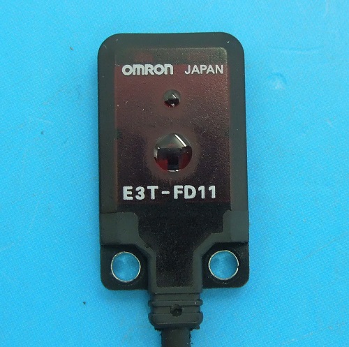 E3T-FD11 2m アンプ内蔵形光電センサ オムロン ランクS中古品 / FA機器・制御機器の買取、販売はワイデンへ